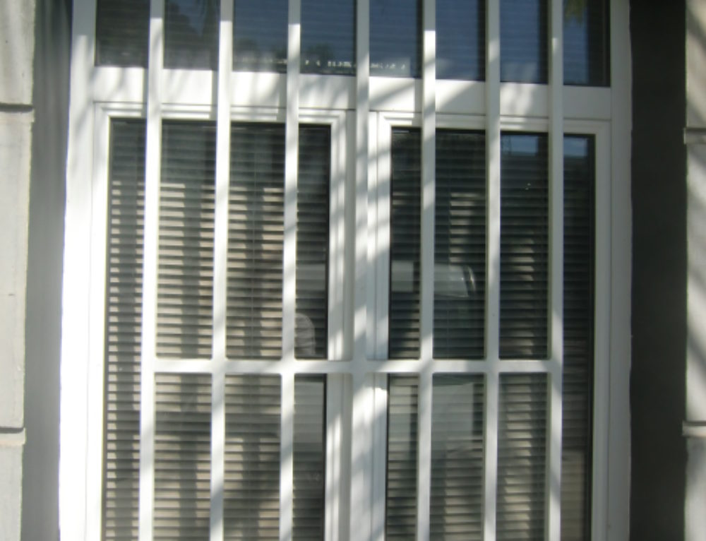 Grades de Pavimento - Pinto & Filho, LDA